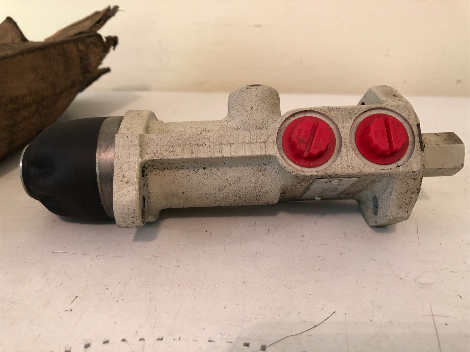 GENUINE JOHN DEERE MANUAL HYDRAULIC BRAKE VALVE AT173073 644G NEW OEM ...