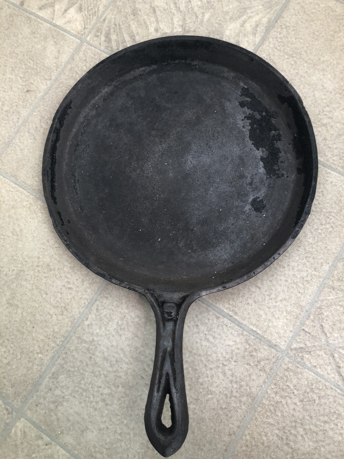 1800'S VINTAGE CAST IRON #8 HAND GRIDDLE FRY PAN, "D" MARK, HEAT RING ...