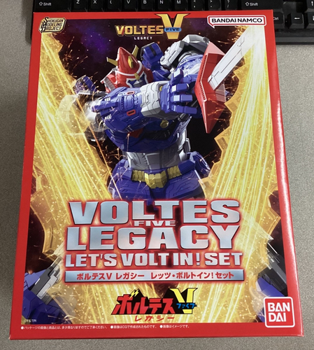 Bandai SMP Model Kit Machine Voltes V:Legacy Let Volt In! Set In Hand ...