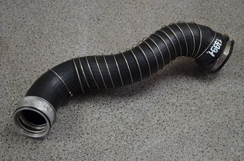 Mercedes Benz C-Klasse W204 180K Ladeluftleitung Ladeluftschlauch ...