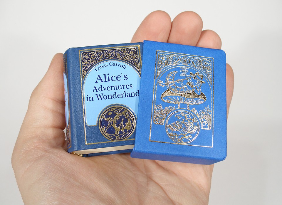 MINIATURE BOOK Alice´s Adventures in Wonderland | eBay