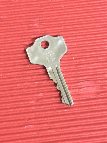 Meroni / Fiam Vending Machine Key G3355 -Vending, Coin Operated, Arcade ...