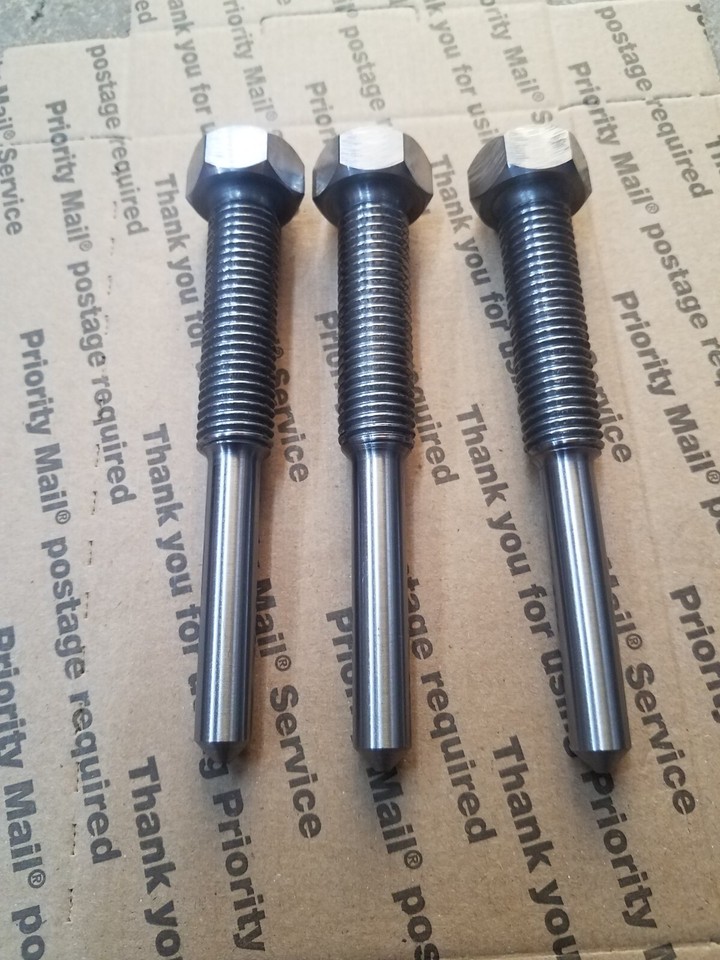 Allis Chalmers D19 D21 190 200 7000 Pusher Bolt Jack Bolt 70235674 | eBay