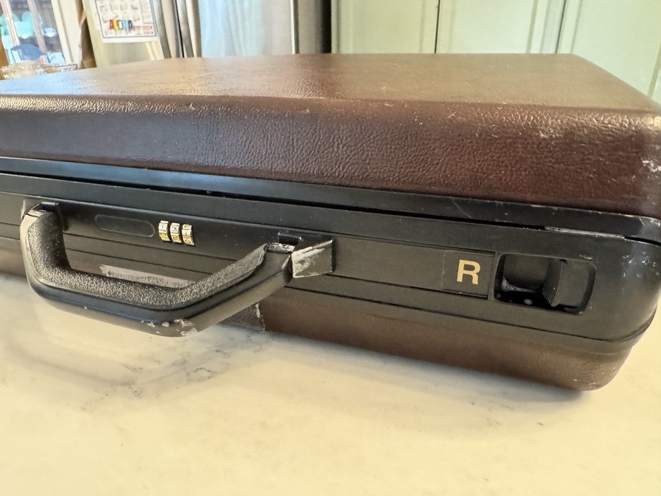 Samsonite Accord ST Briefcase Brown Hard Shell Combination Lock ...