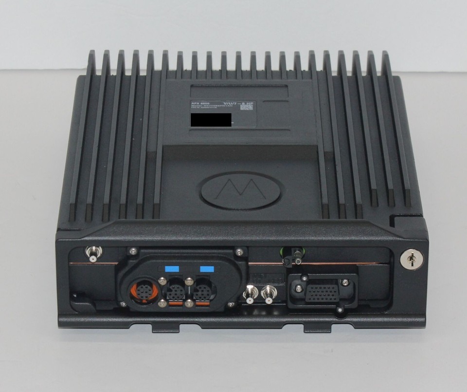 TESTED MOTOROLA APX8500 110 WATTS APX VHF UHF 700/800 MHZ DIGITAL RADIO ...