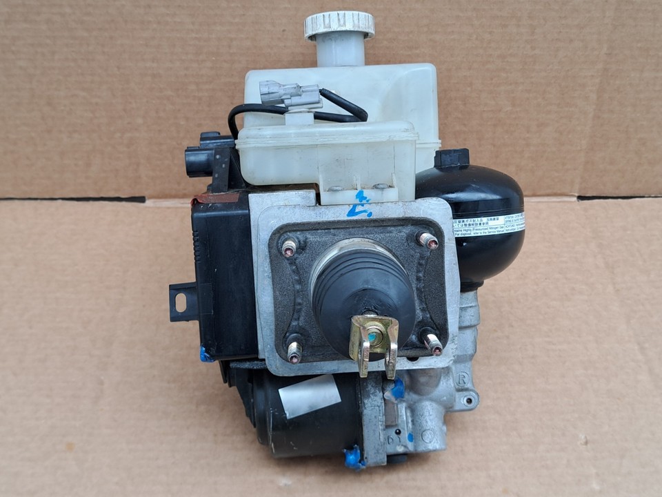 01-02 MITSUBISHI MONTERO ABS ANTI-LOCK BRAKE BOOSTER PUMP MOTOR W ...