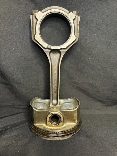 Yamaha piston w/ connecting rod assy 6CE-11631-00-00, 6CB-W1165-00-00 ...