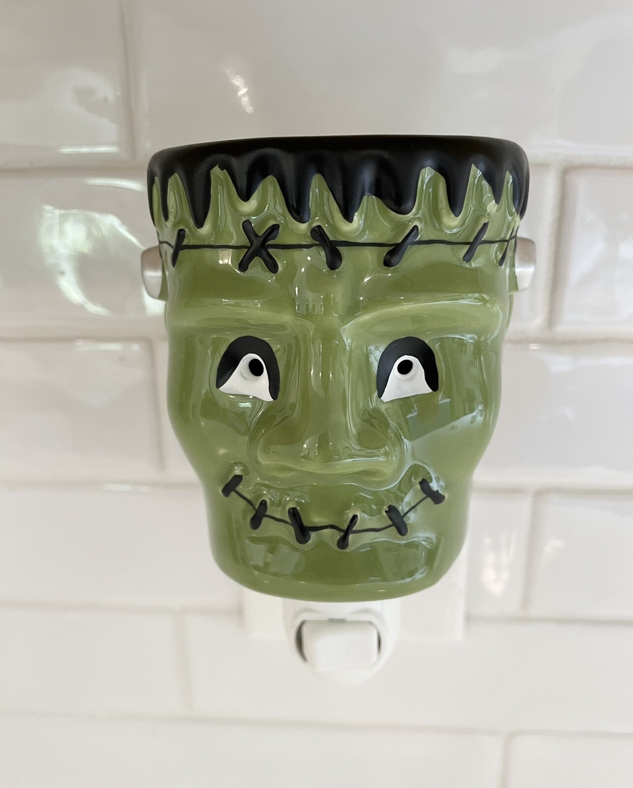 Scentsy "He's Alive" Halloween Frankenstein Wax Warmer Plug-in ...