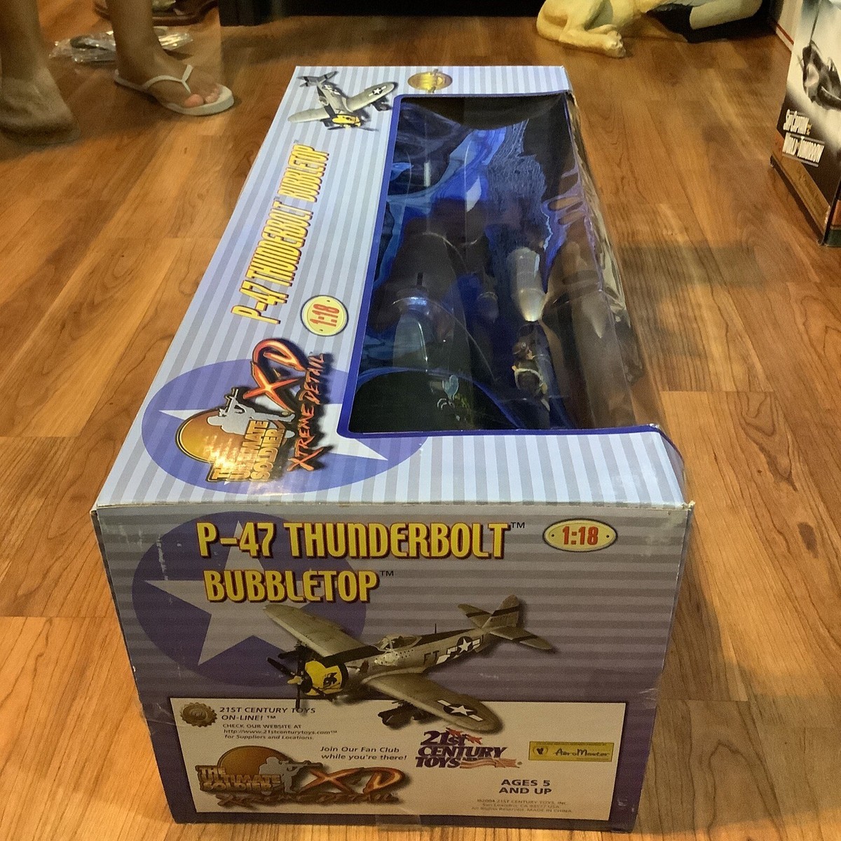 21st Century Toys Ultimate Soldier 1/18 WWII P-47D 21st Century Toys Ultimate Soldier 1/18 WWII P-47D