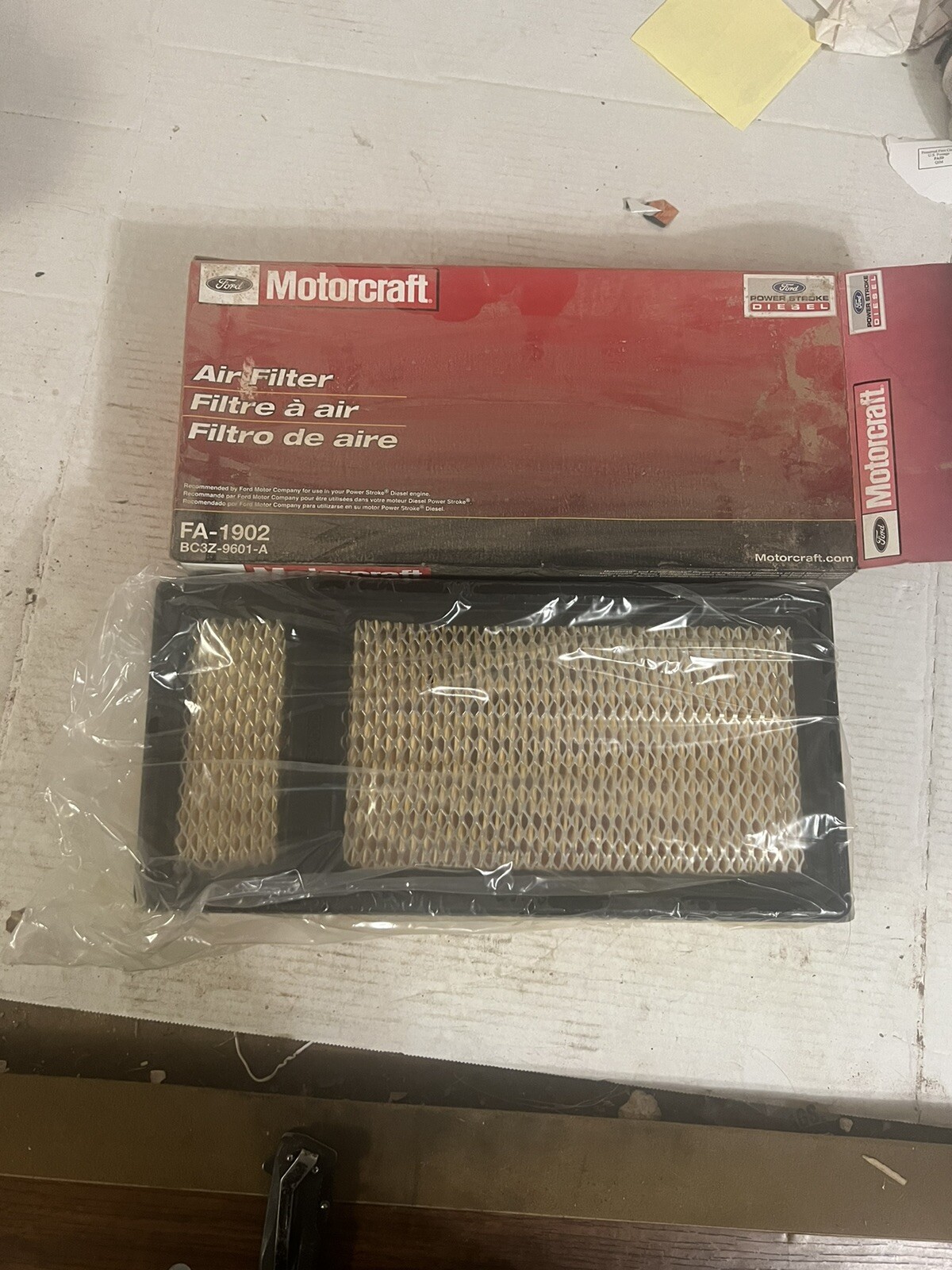 MOTORCRAFT FA1902 - Air filter cross reference