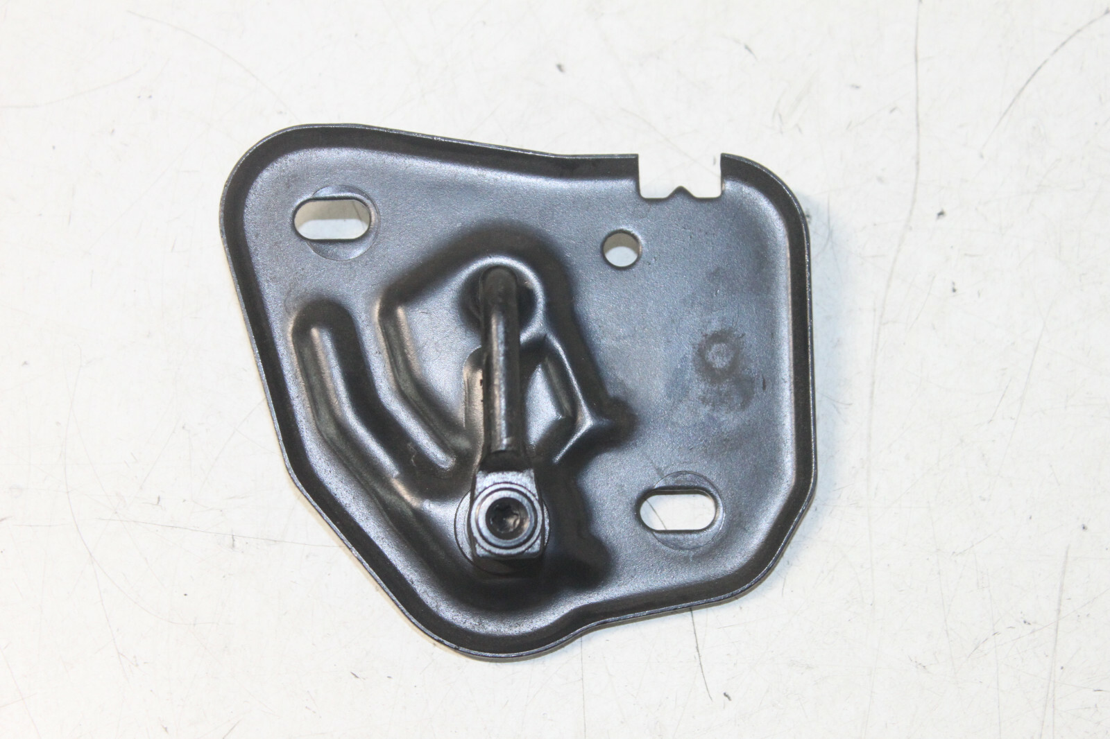 #7073 Audi A1 2018 RHD Front Bonnet Lock Latch Hook Eye 4G0823186A | eBay