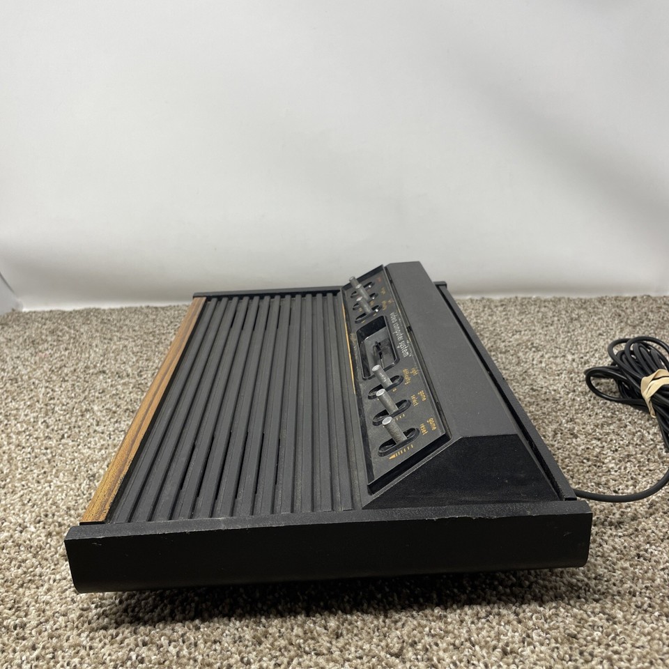 Atari 2600 Heavy Sixer Console In Box Chess Piece Box Tested Works READ ...