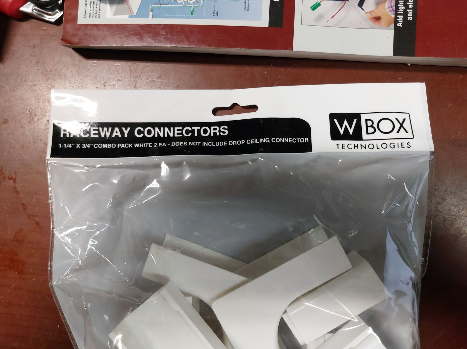 W Box 0E-125CPW Raceway Connectors 1-1/4" X 3/4" Combo Pack White ...