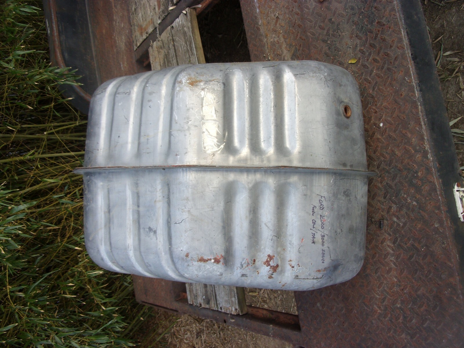 Ford 3600 Diesel Tractor Fuel Tank Cell Engine 1980's Vtg Series NOS ...
