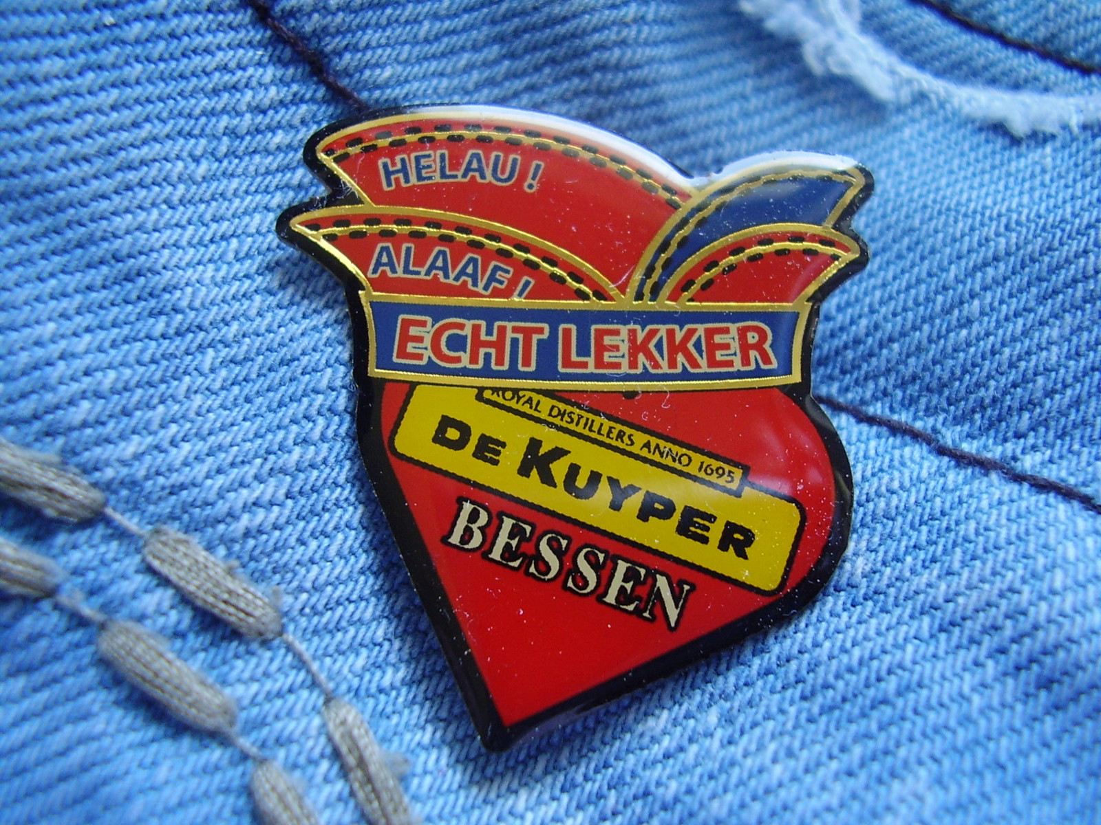 Pin De Kuyper Bessen Genever Jenever Karneval limitierte Auflage | eBay.de