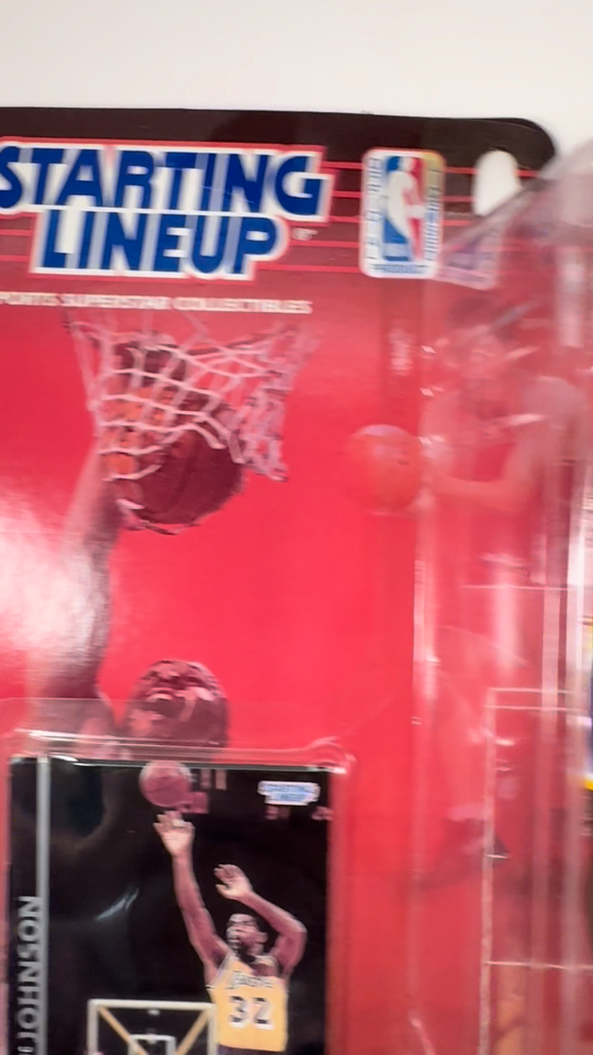 1998 Kenner Starting Lineup Magic Johnson Figure Lakers NBA Legend ...