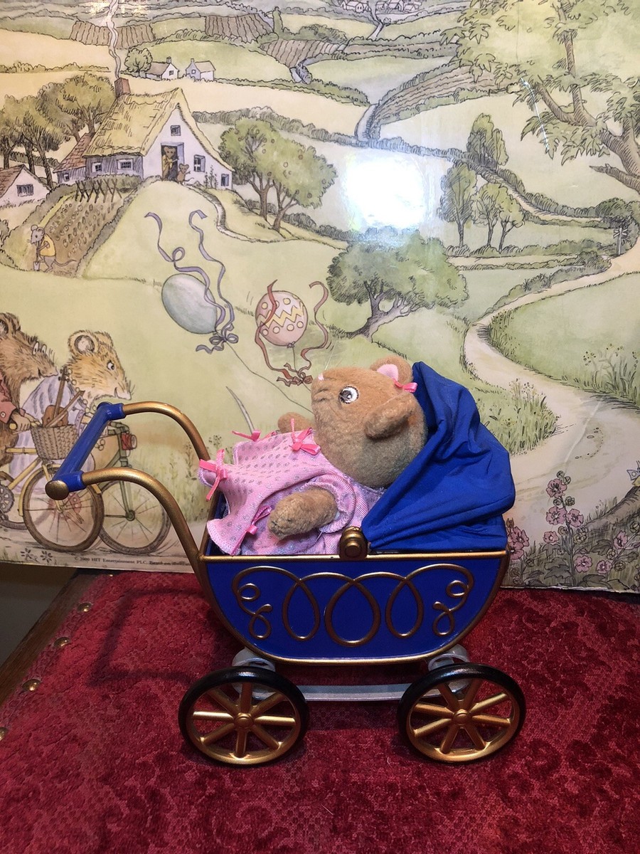 Angelina Ballerina Baby Polly