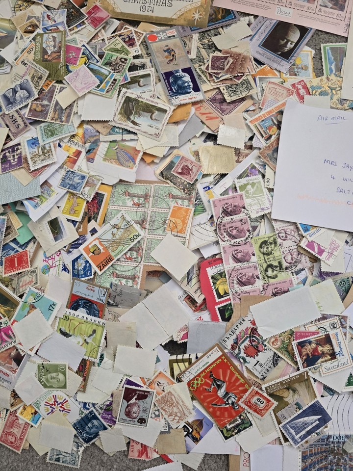 1kg On & Off Paper Stamps Worldwide Many Countries Blocks OP Great ...