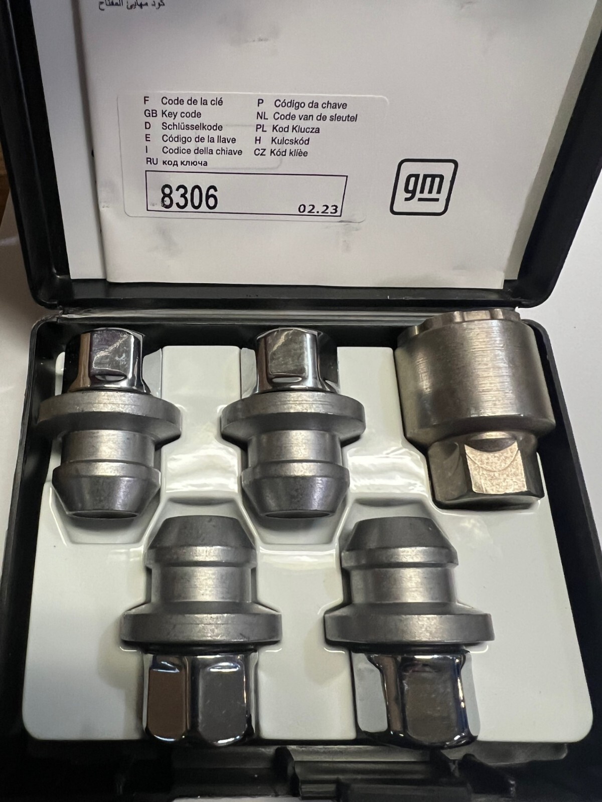 2007-2025 GM Wheel Lock Kit, Chrome 85548789 genuine OEM - 8306 | eBay