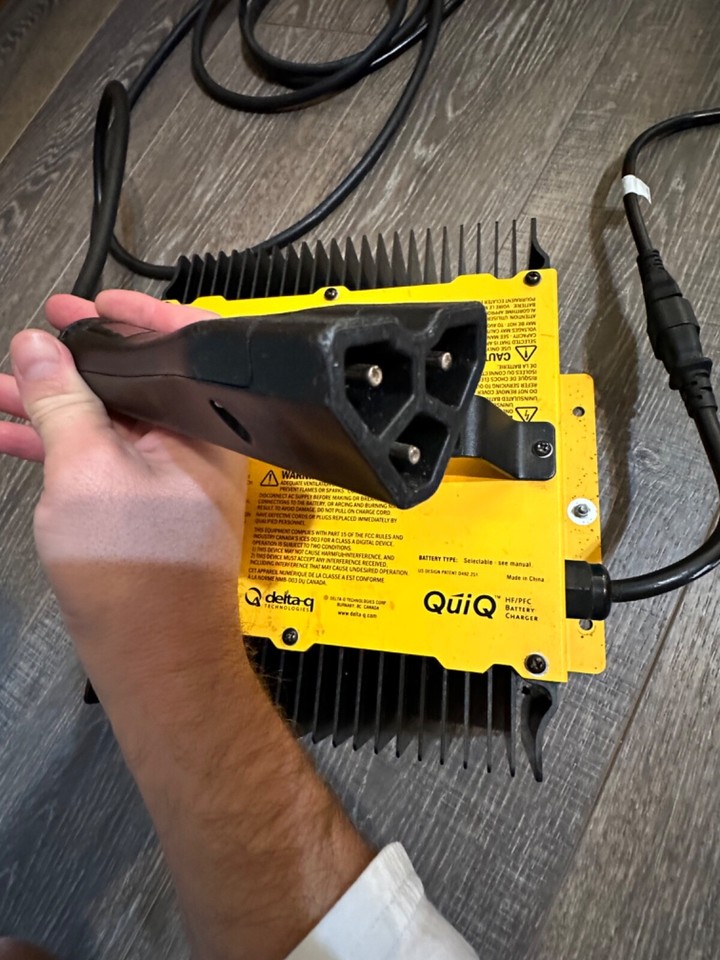 48 Volt 16 Amp Golf Cart Battery Charger Delta-Q QUIQ 913-4810-E3B | eBay