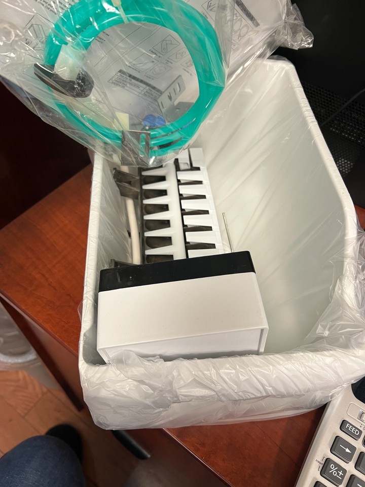 NEW OEM Frigidaire IM115/IM116000 Refrigerator Ice Maker Kit | eBay