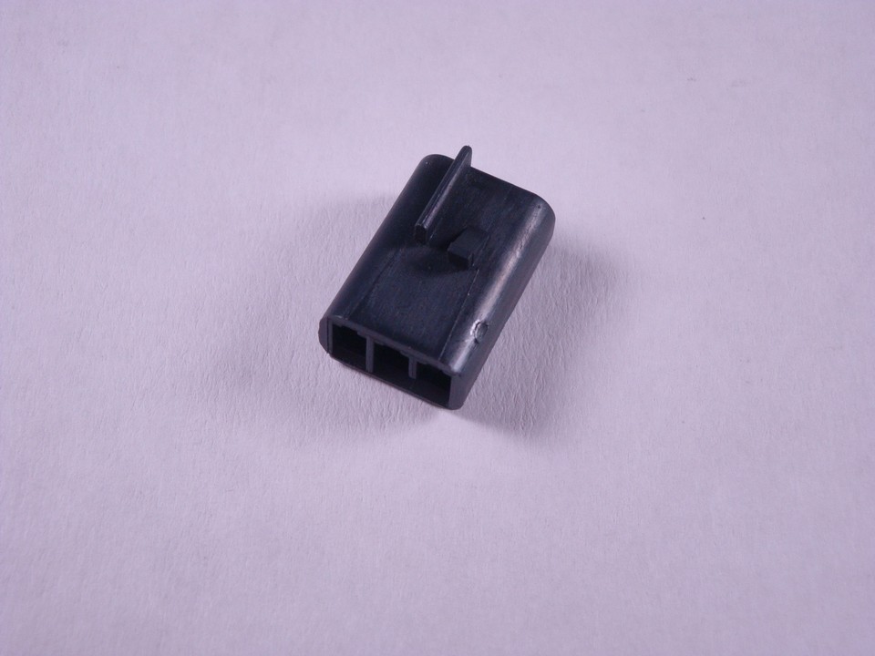 Lot of 25 12047781 Delphi Metri-Pack 150 Series Female Connector 3P 14A ...