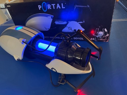 Aperture Science Handheld Portal Device Gun Full Size Atlas Edition ...