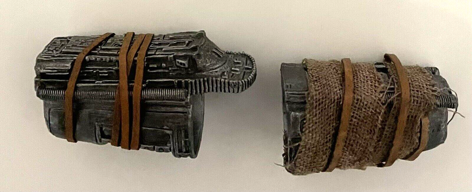 Hot Toys MMS48 - Predator 2 Elder Predator - Gauntlets - Combine ...