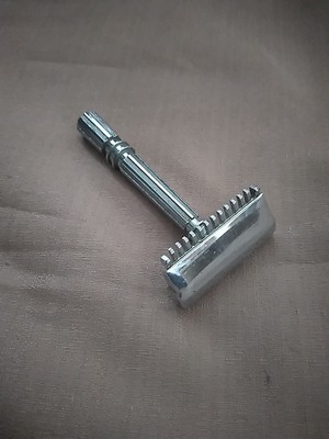 VTG GEM MICROMATIC Open Comb Single Edge Safety Razor | eBay