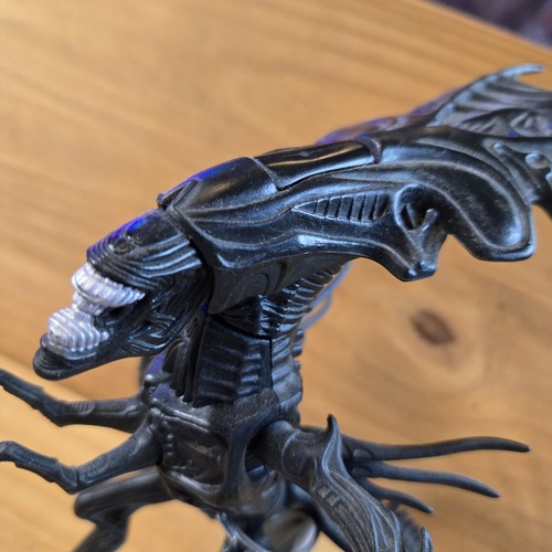 Vintage 1992 Kenner Aliens Ripley w/ Power Loader And Queen Hive Alien ...
