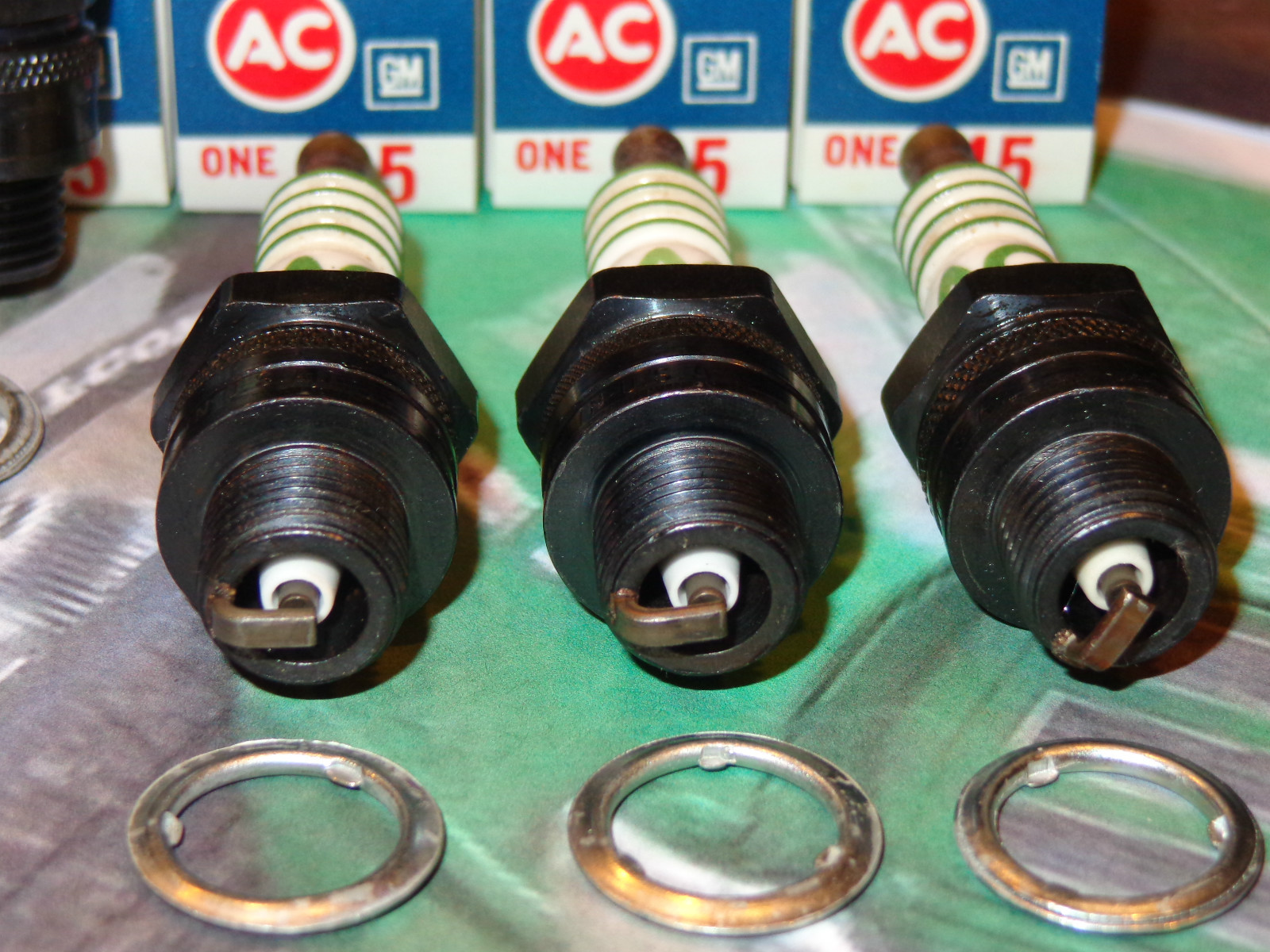 ‘NOS’ AC-45 Spark Plugs.....Chevelle, Impala, Camaro, Chevy II....GM ...