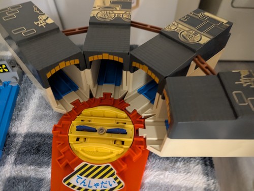 Thomas And Friends Plarail Sheds With Small Turntable Tomy Trackmaster ...