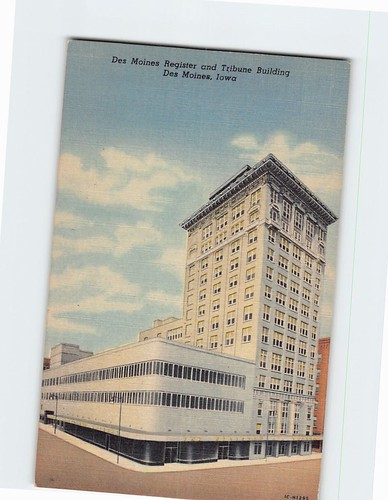 Postcard Des Moines Register and Tribune Building Des Moines Iowa USA ...