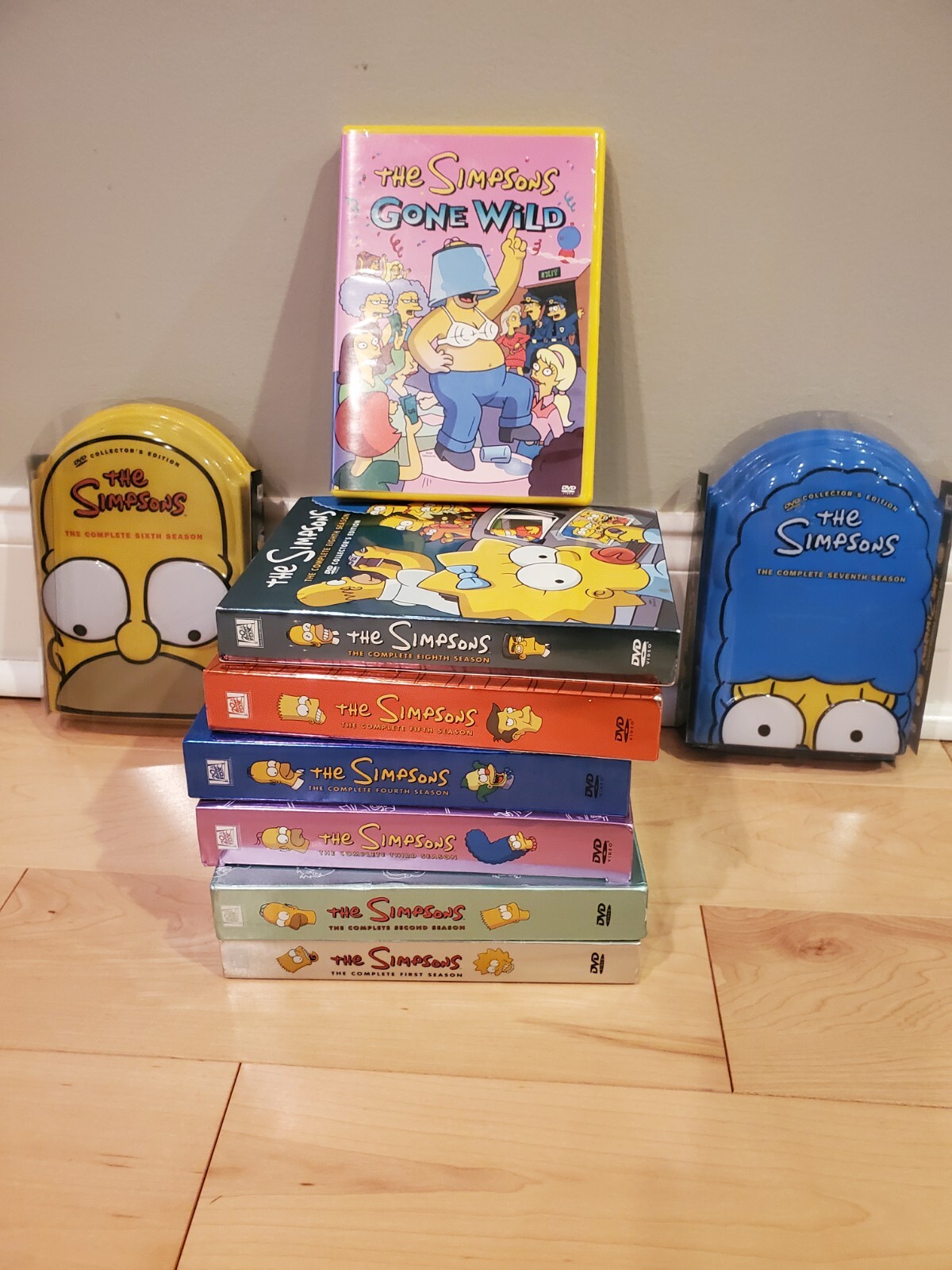 The Simpsons DVD set Seasons 1 - 8 LOT GREAT CONDITION full set ...