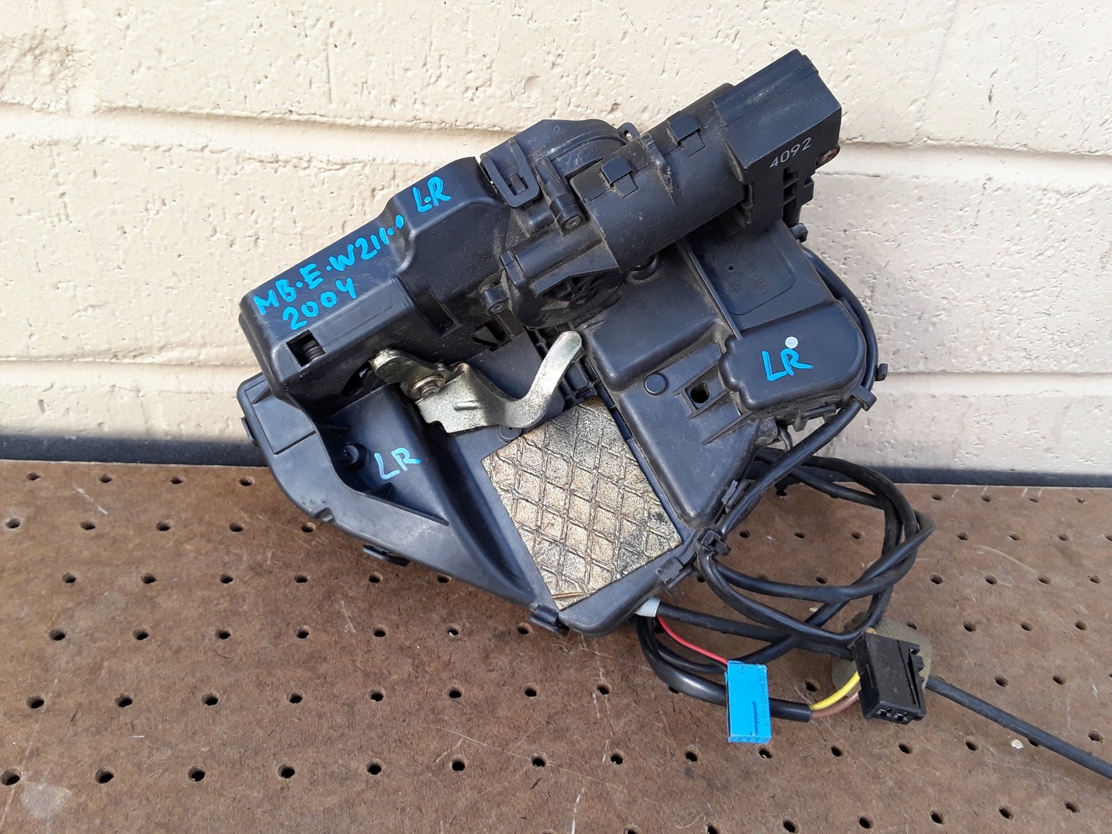 2003 - 2009 MERCEDES E350 W211 REAR LEFT DOOR LOCK LATCH ACTUATOR WITH ...