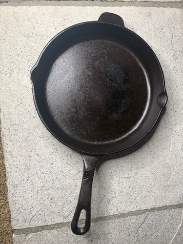 Vintage Unmarked Cast Iron Skillet #9 – 11½” Heat Ring 1950s–60s USA ...