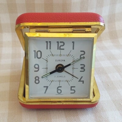 Vtg. EUROPA Wind Up/Travel/Alarm CLOCK 2 Jewels Red Clam Shell WORKS | eBay
