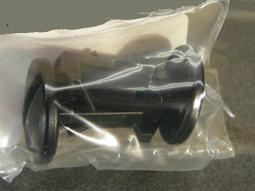 GENUINE LAND ROVER REAR BUMPER TOWING COVER RANGE ROVER SPORT 14 ON ...