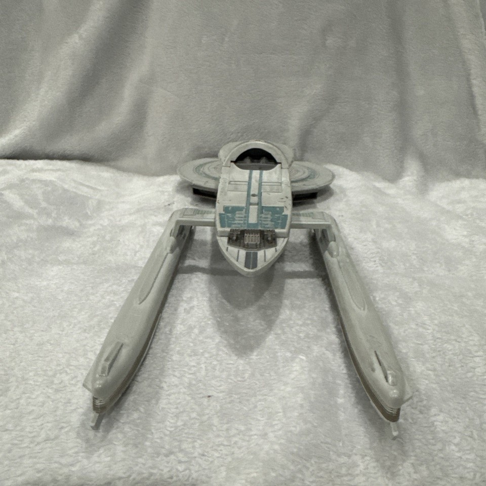 Star Trek U.S.S. Enterprise NCC-1701-B Diamond Select Art Asylum | eBay