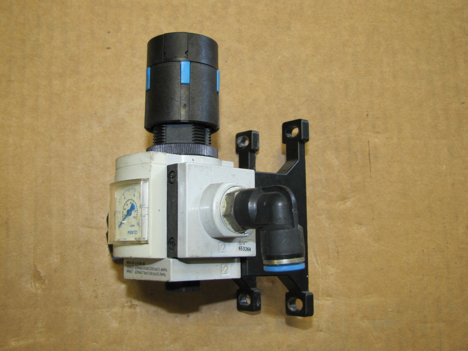Festo valve assembly with one MS4-LR-1/4-D6-AS pressure regulator, used ...