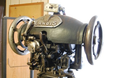 Sewing Machines - Shoe Machine