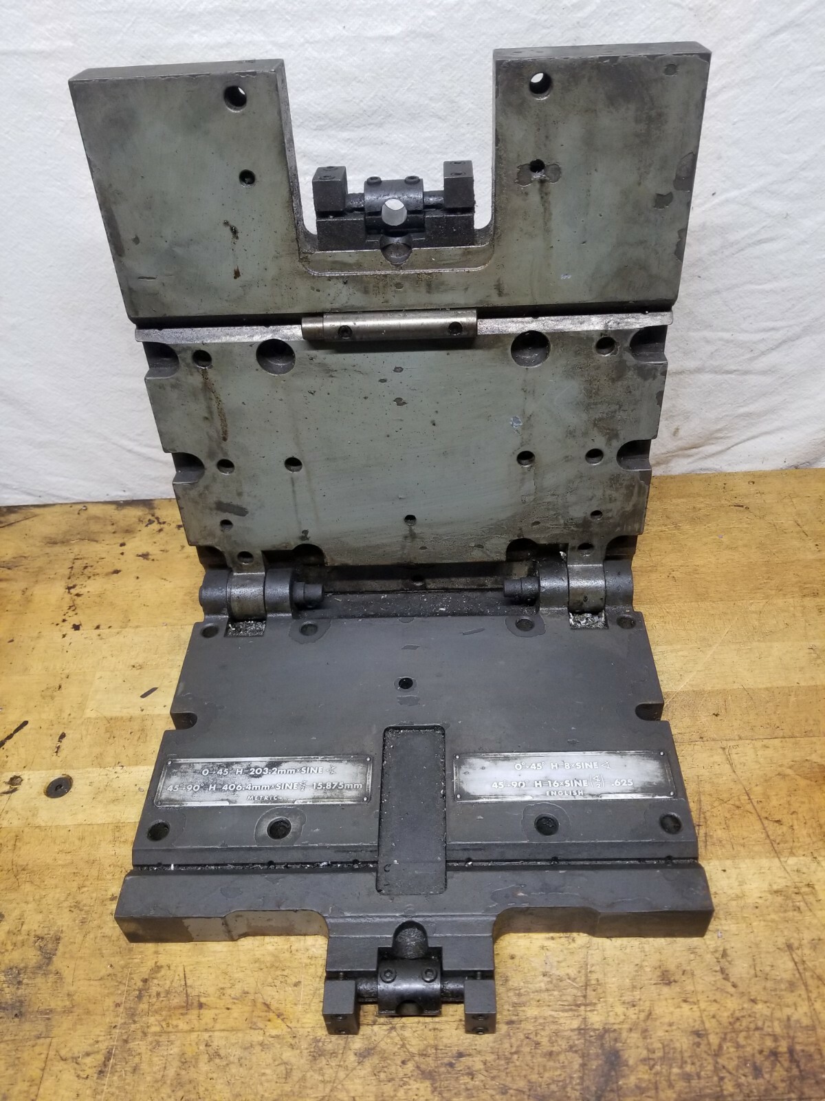 MOORE TOOLS 12-1/2" x 14" Precision Micro Sine Plate for Rotary Table ...