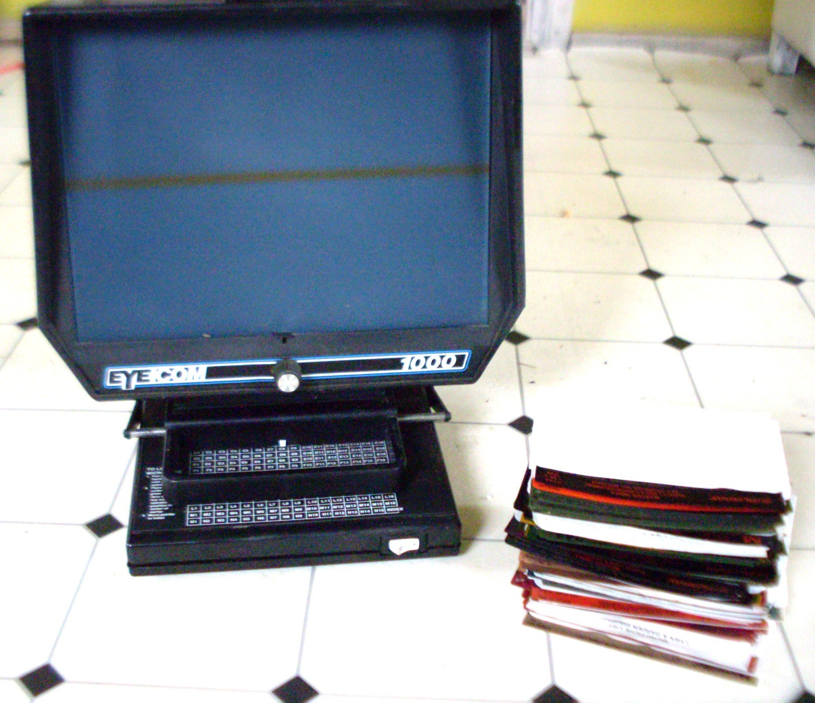 Vintage Rare EYECOM 1000 Microfiche Reader w/ 4 lbs Microfiche Cards ...
