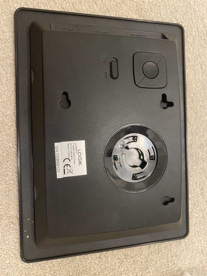 Logik 7" Digital Photo Frame - L07DPF10 | eBay UK