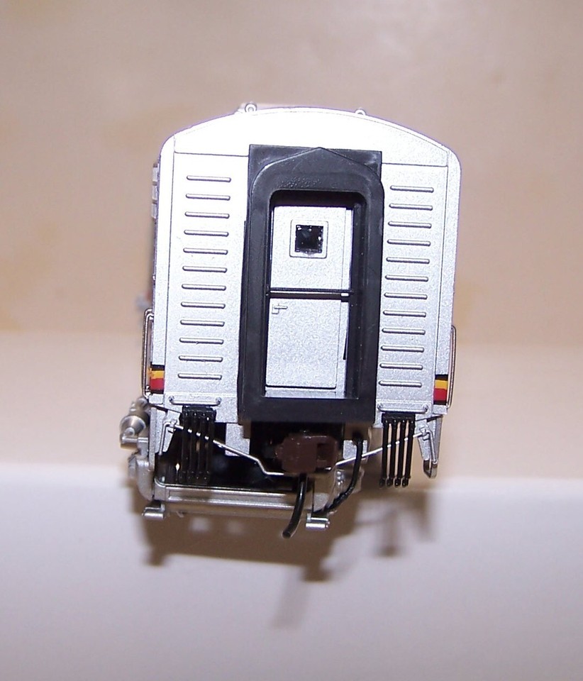 HO BROADWAY LIMITED EMD E8B, SANTA FE ATSF NON POWERED DUMMY | eBay