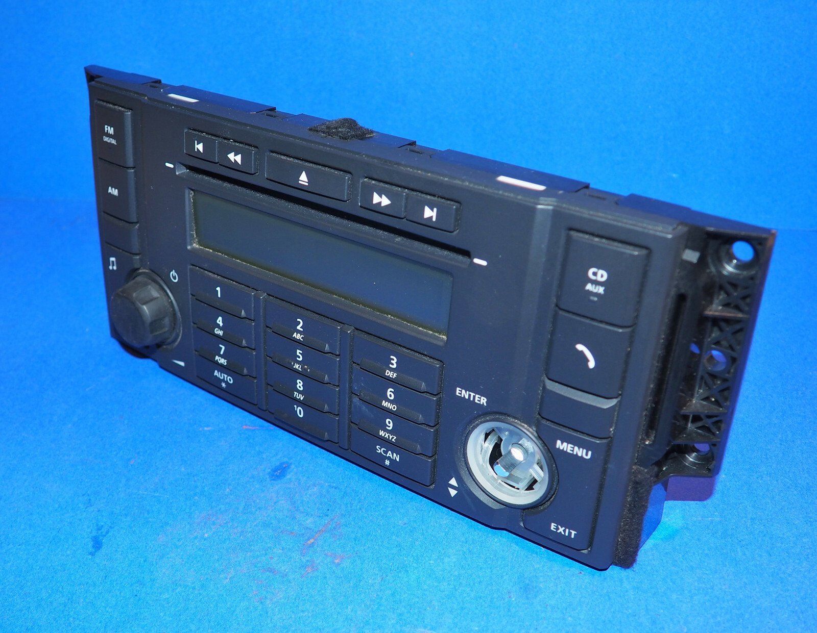 2008-2012 Land Rover LR2 Radio Stereo Control Face Plate Panel 6 Disc ...