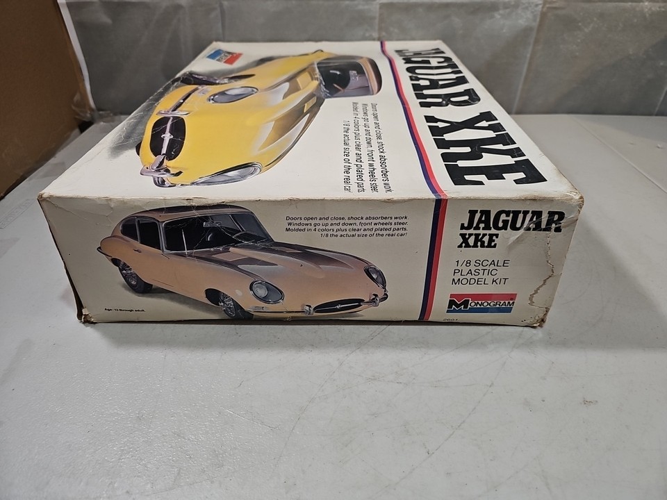 MONOGRAM JAGUAR XKE MODEL CAR KIT LARGE 1/8 SCALE | eBay
