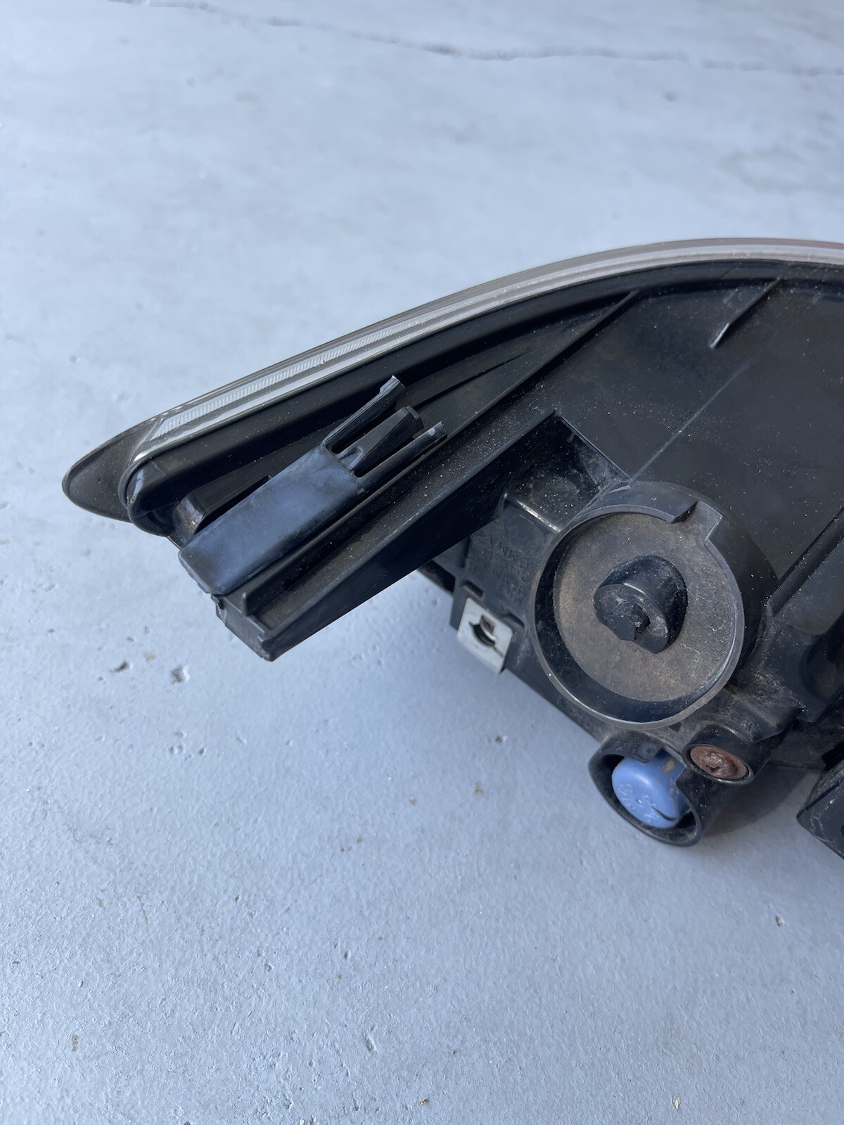 For Lexus GX460 2014-2021 Backup Light Driver Side 81681-60120 Broken ...