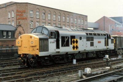 PHOTO CLASS 37 LOCO NO 37049 AT NEWCASTLE 1988 | eBay