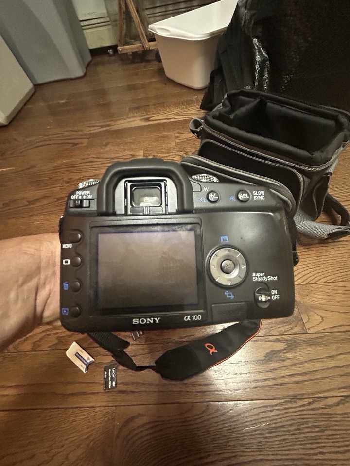 Sony Alpha 100 DSLR Camera Batteries Lens 3.5-5.6/18-70 Tamrac | eBay